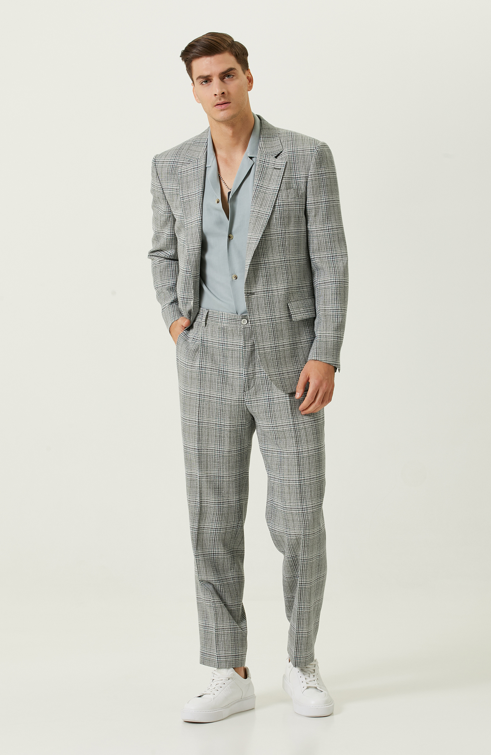 Gri-Yeşil Piklapel Yaka Ekose Takım Elbise