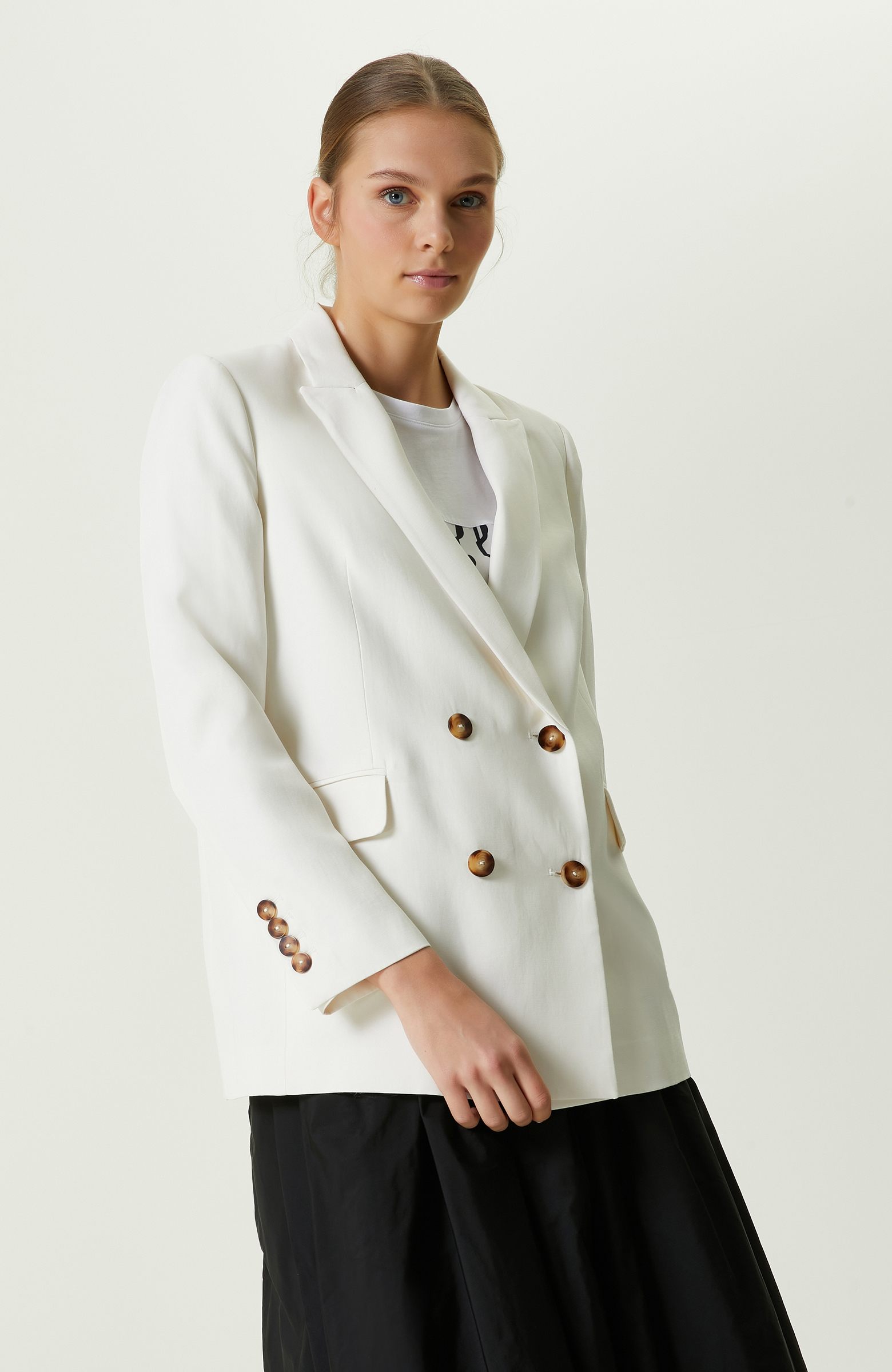 Ekru Uzun Kollu Kruvaze Blazer Ceket Ekru Uzun Kollu Kruvaze Blazer Ceket