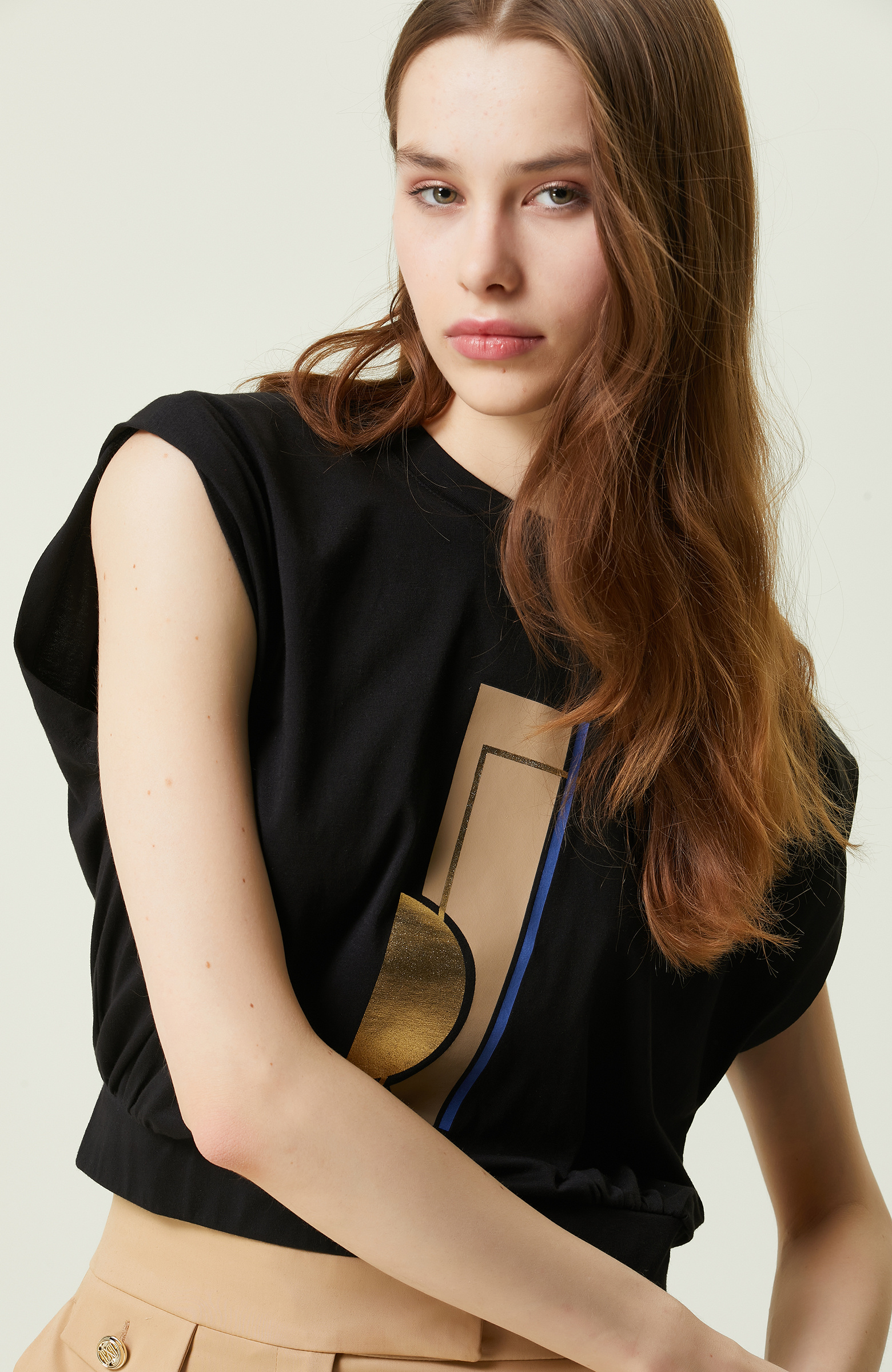 Siyah Kolsuz Crop T-shirt