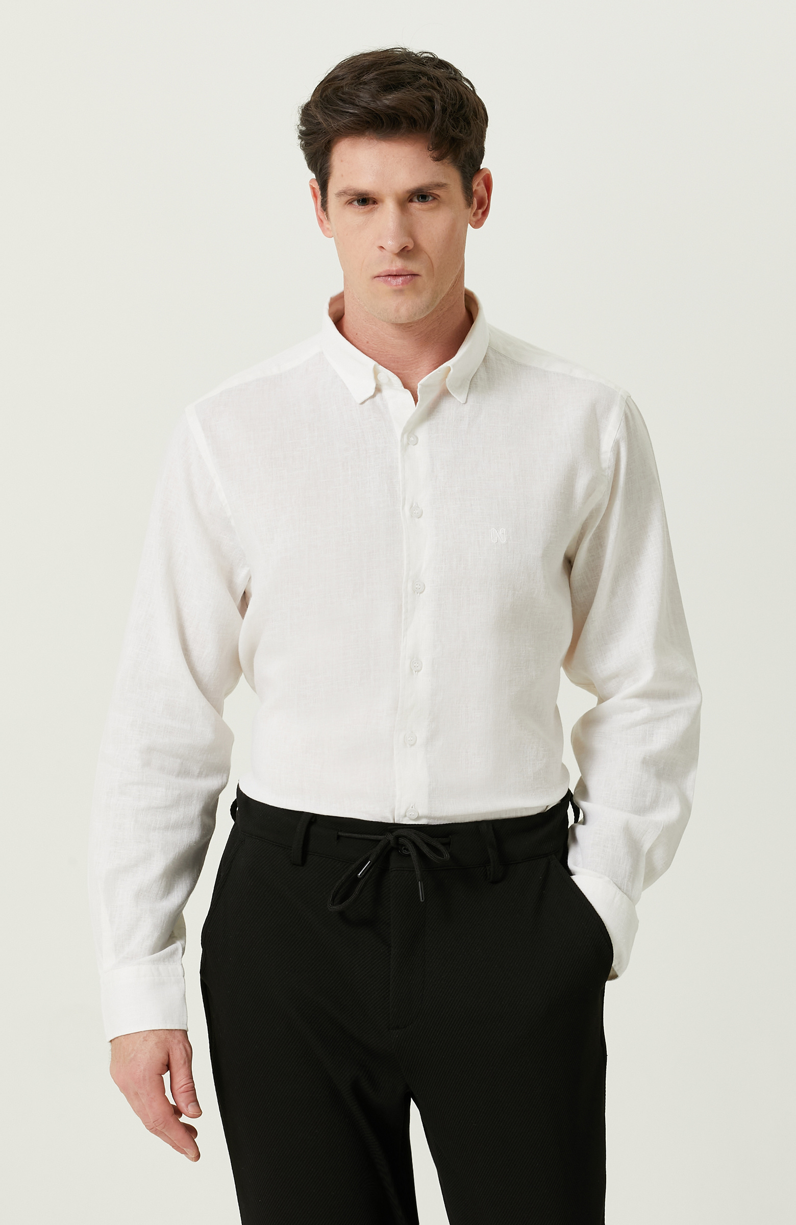 Uzun Kollu Beyaz Keten Gömlek