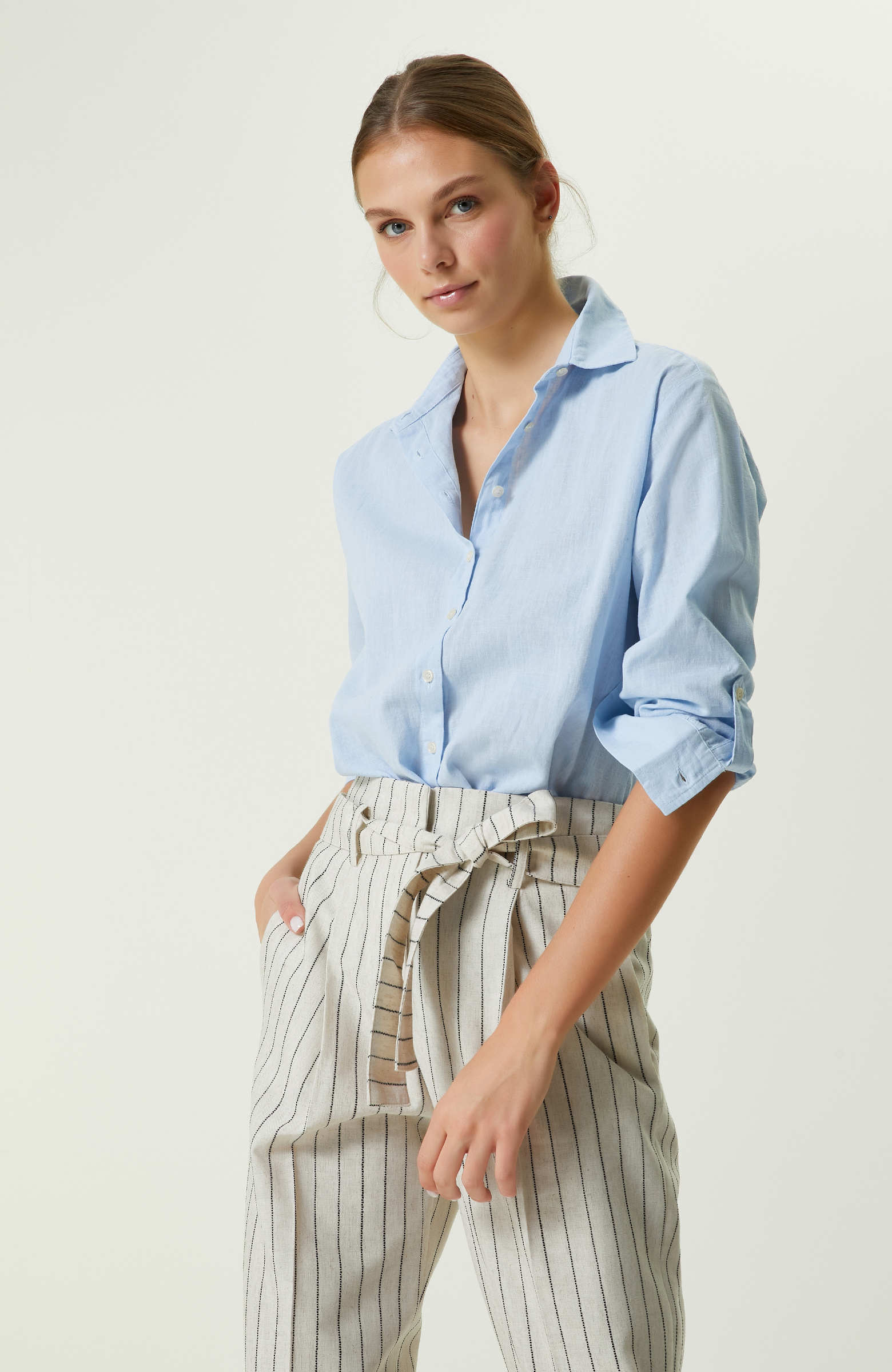 Açık Mavi Dokuma Uzun Kollu Gömlek