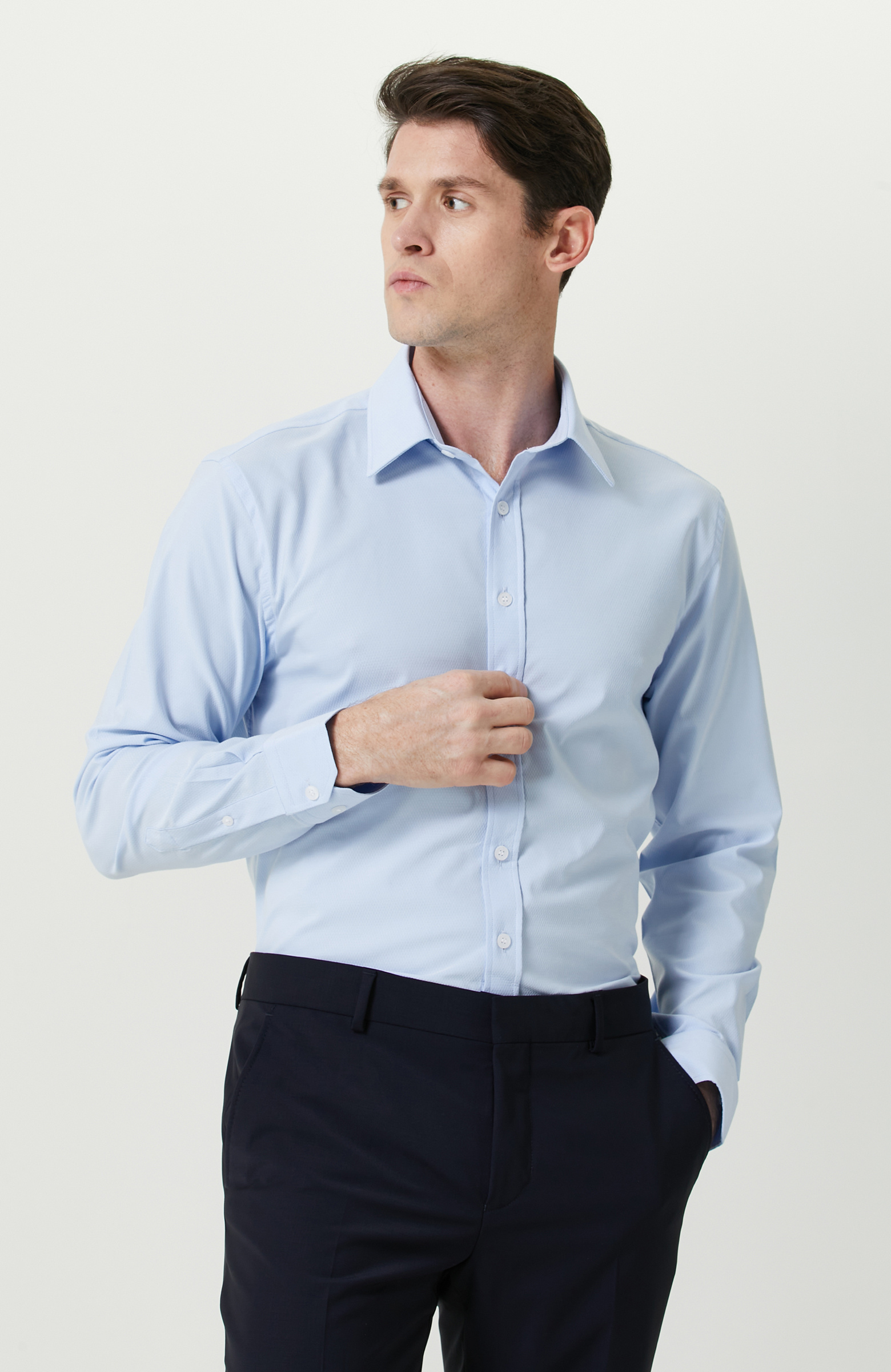 Açık Mavi Klasik Yaka Uzun Kollu Gömlek