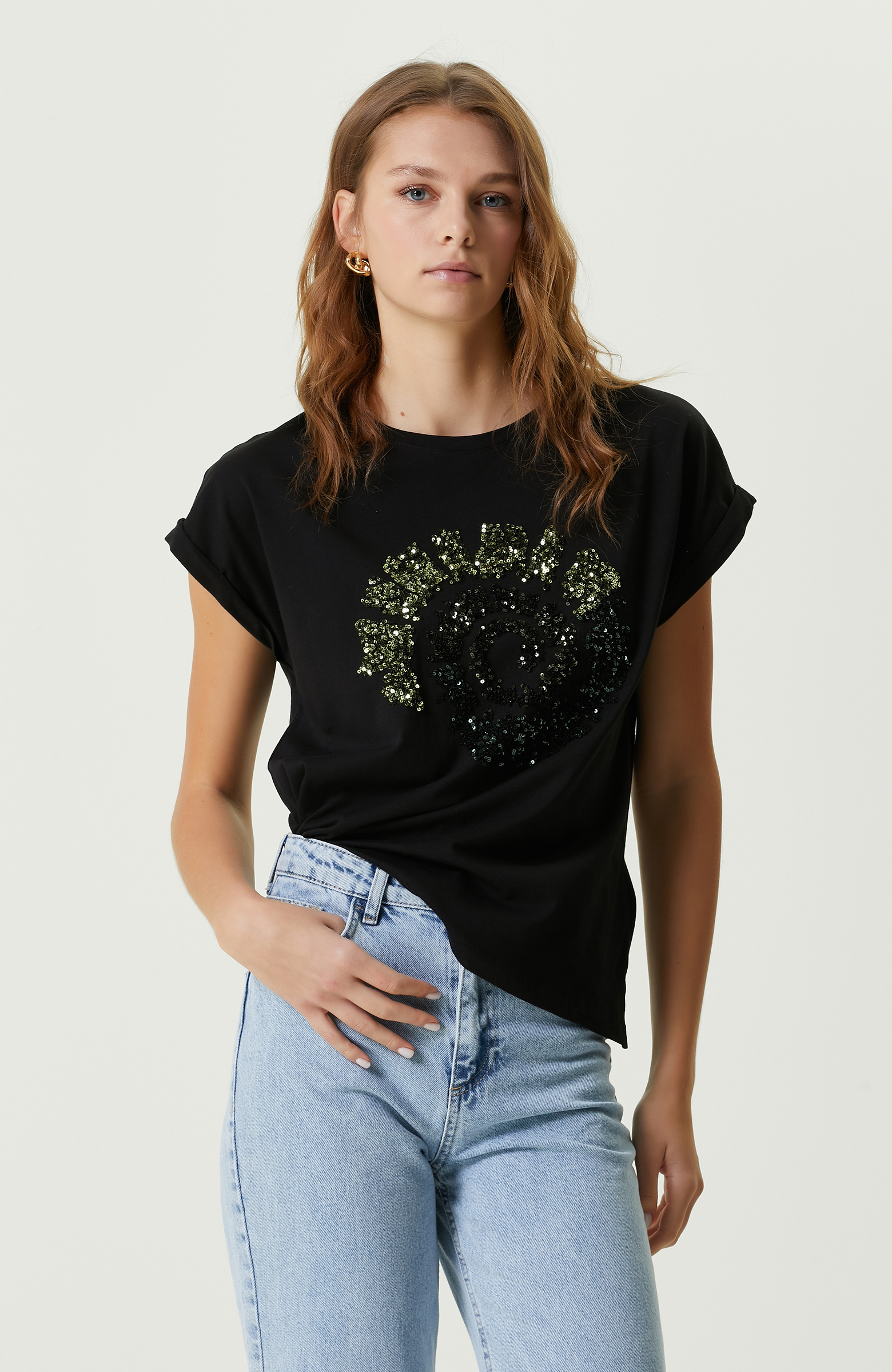 Siyah Payetli Bisiklet Yaka T-Shirt