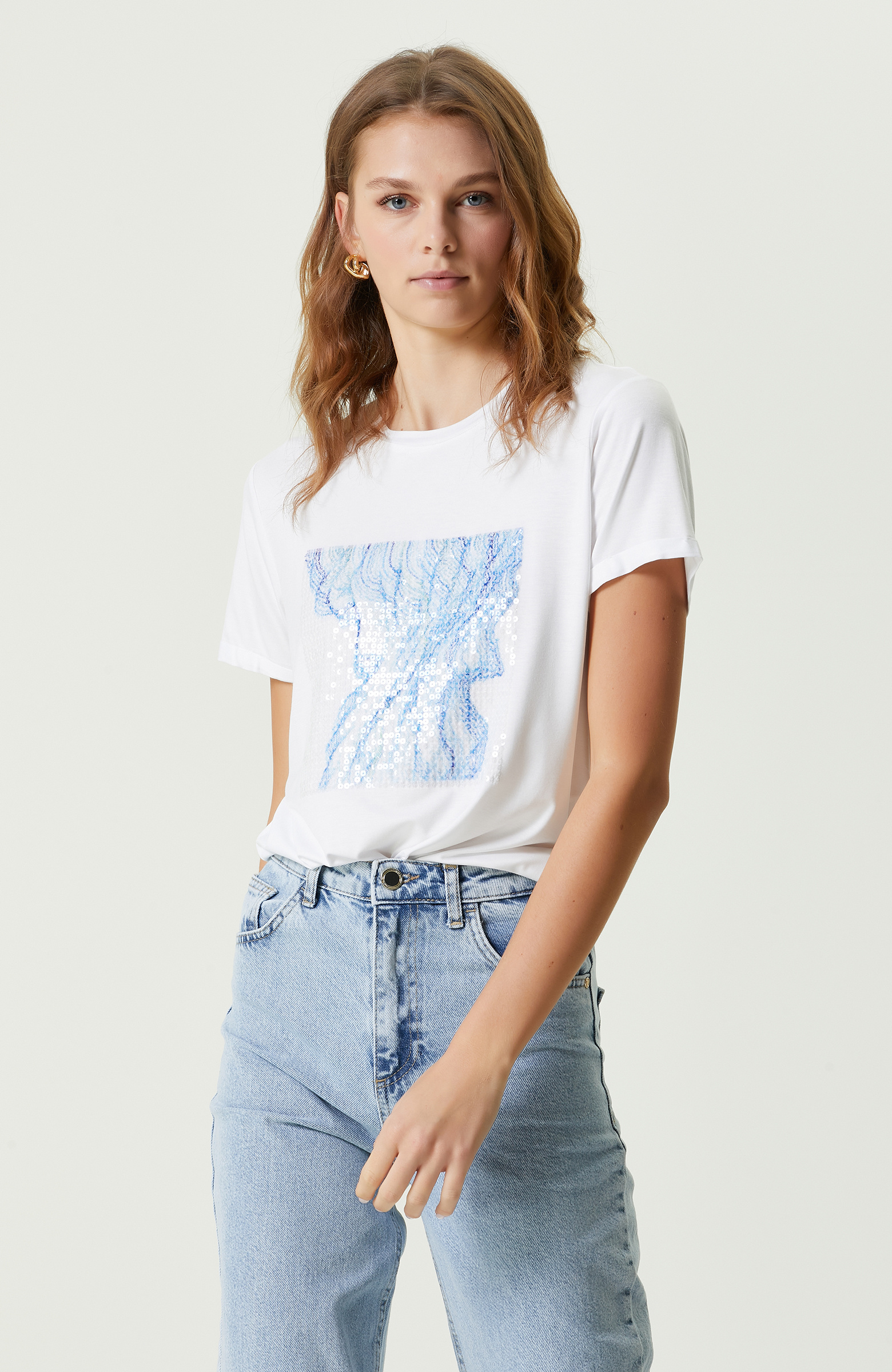 Beyaz Payetli Bisiklet Yaka Penye T-Shirt