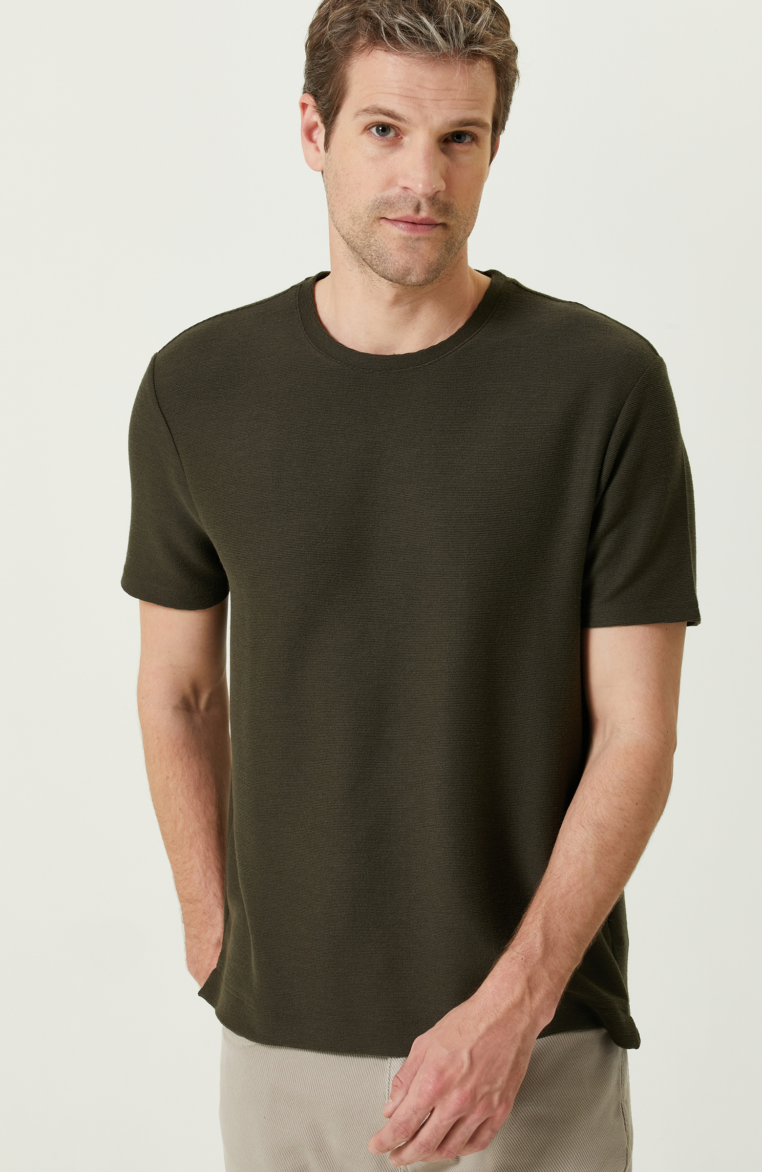 Haki Kısa Kollu Bisiklet Yaka T-Shirt