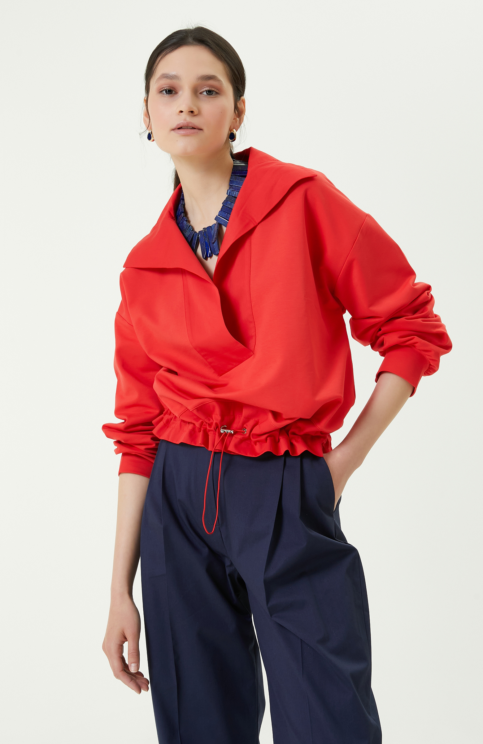 Kırmızı V Yaka Uzun Kollu Bluz