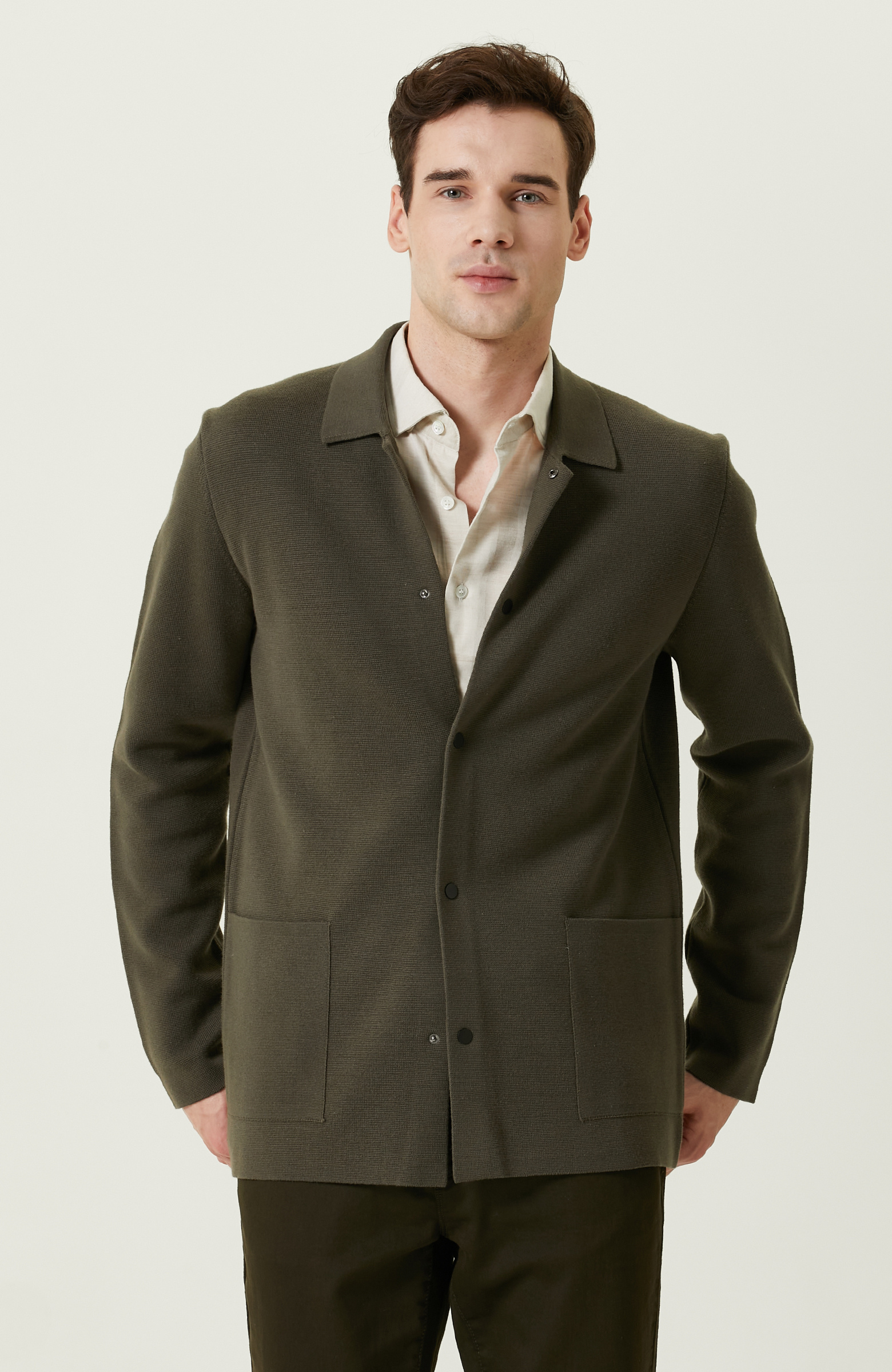 Gömlek Yaka Haki Hırka