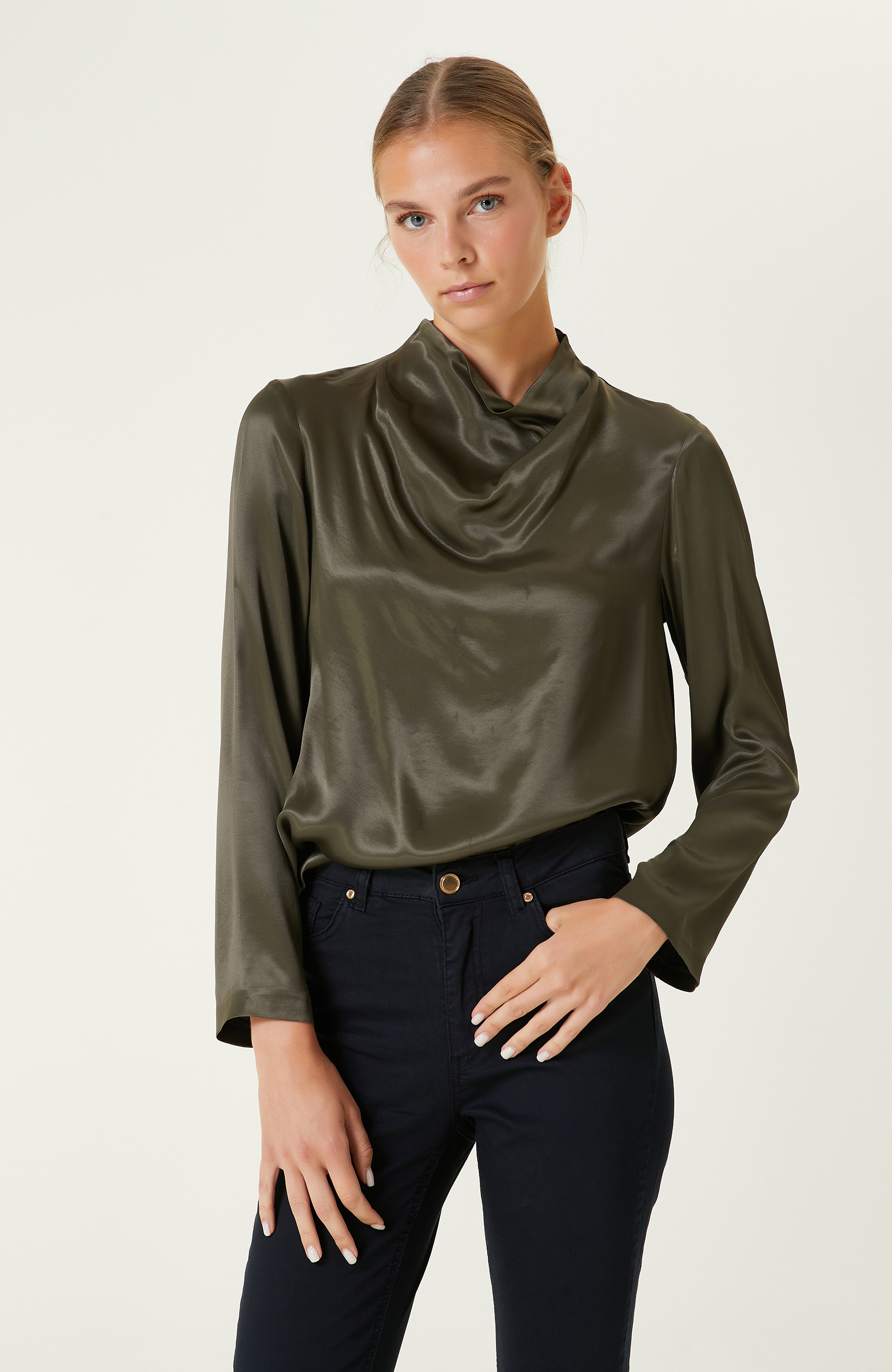 Haki Degaje Yaka Uzun Kollu Bluz