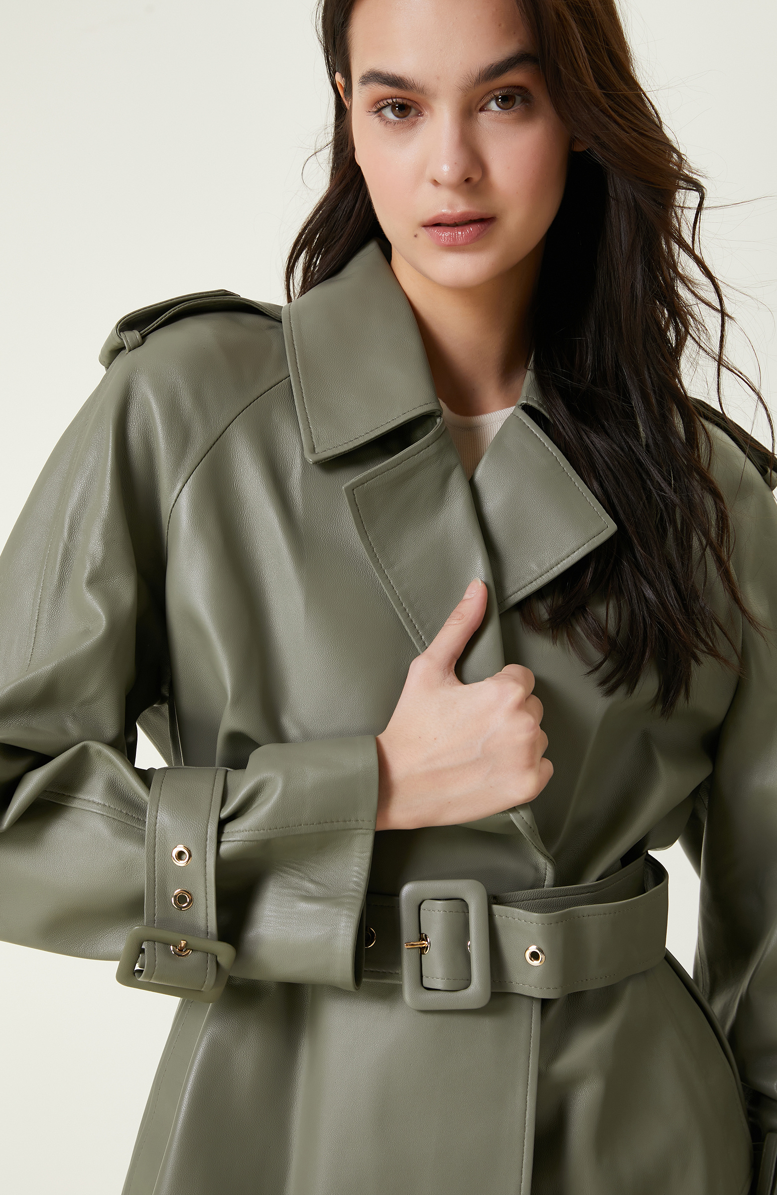 Açık Haki Kruvaze Deri Pardösü