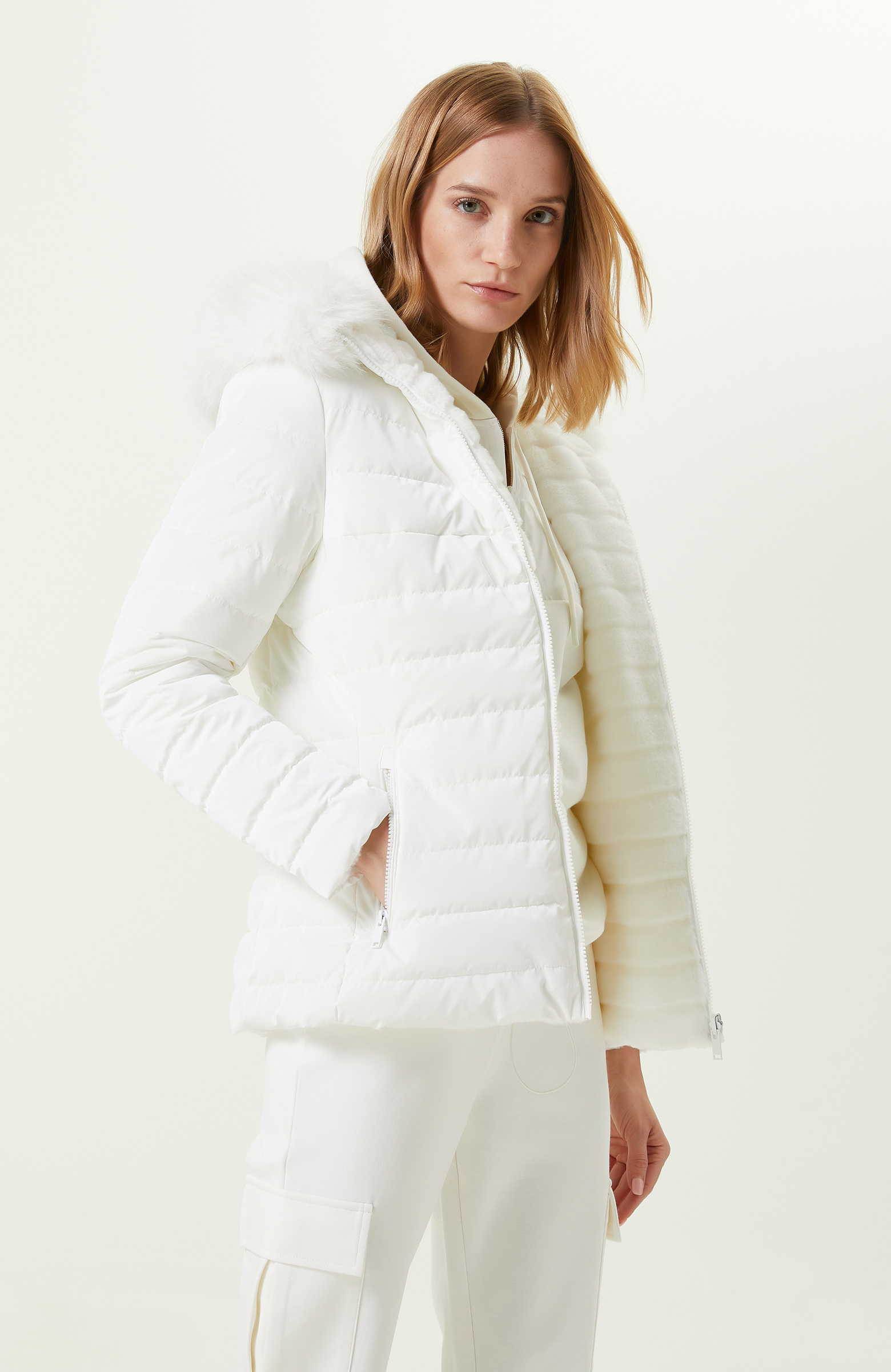 Ekru İçi Suni Kürklü Mont