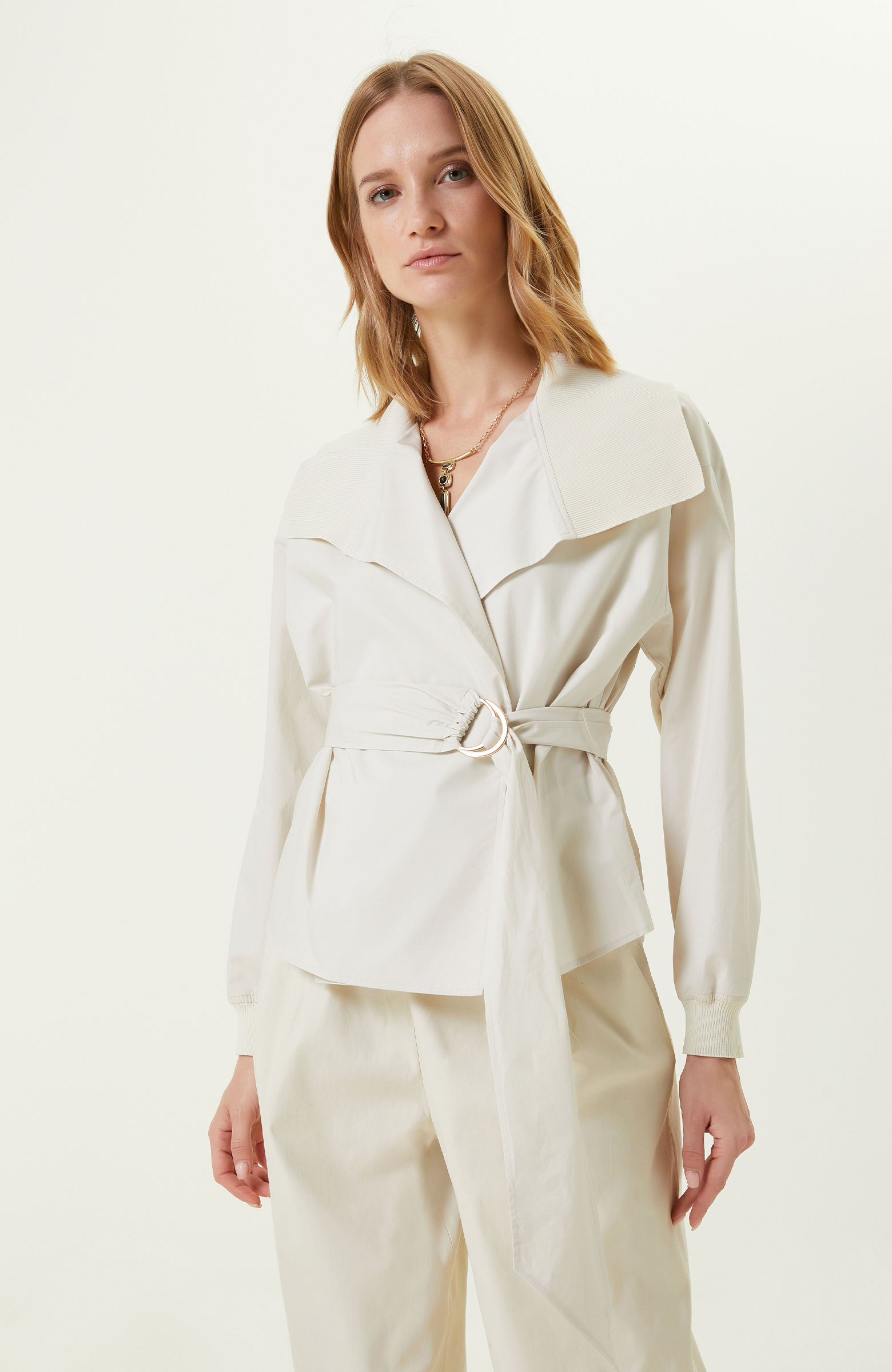 Taş Rengi Pamuklu Kruvaze Bağlamalı Gömlek Taş Rengi Pamuklu Kruvaze Bağlamalı Gömlek