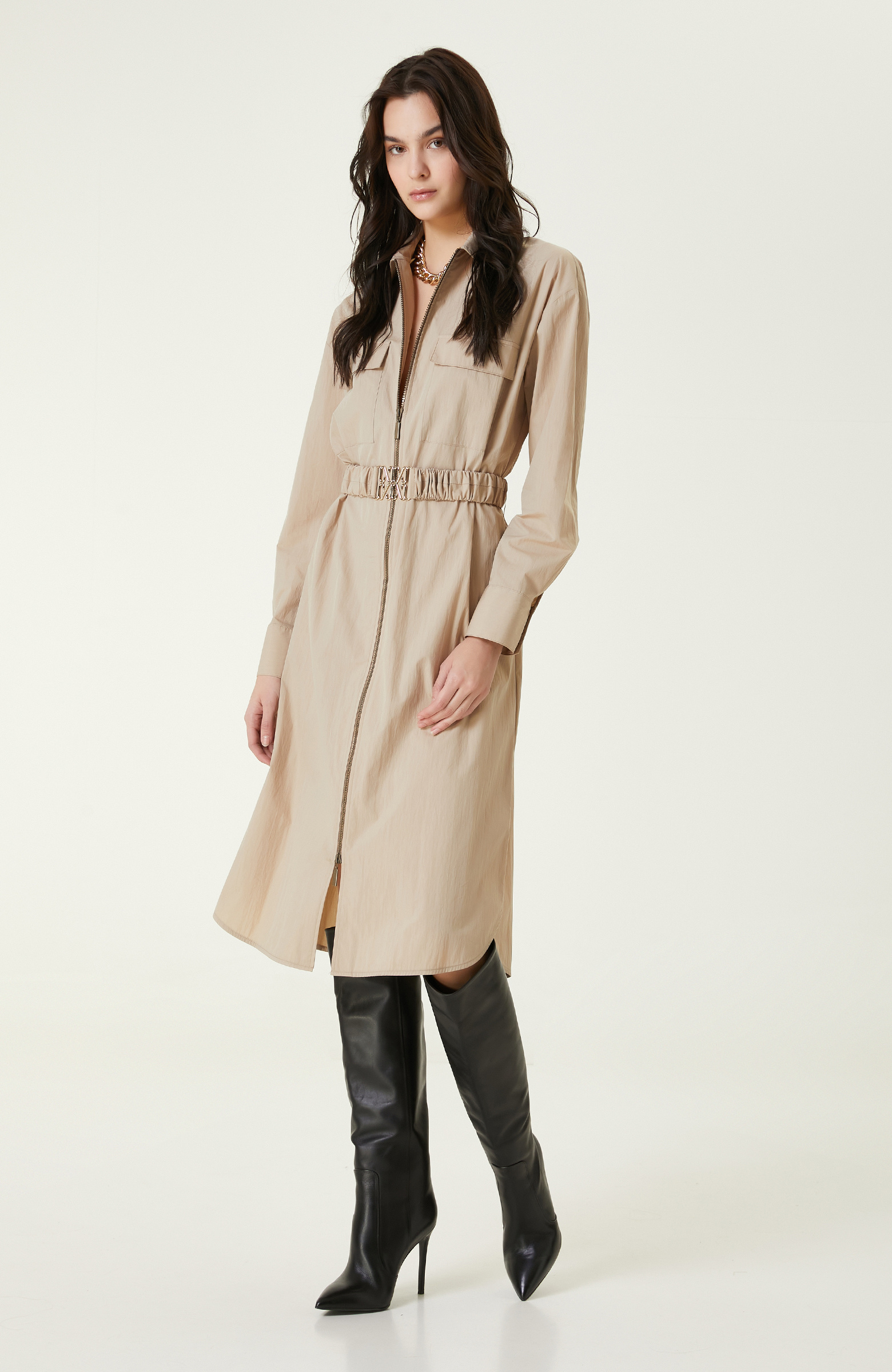 Önden Fermuarlı Kemerli Bej Elbise