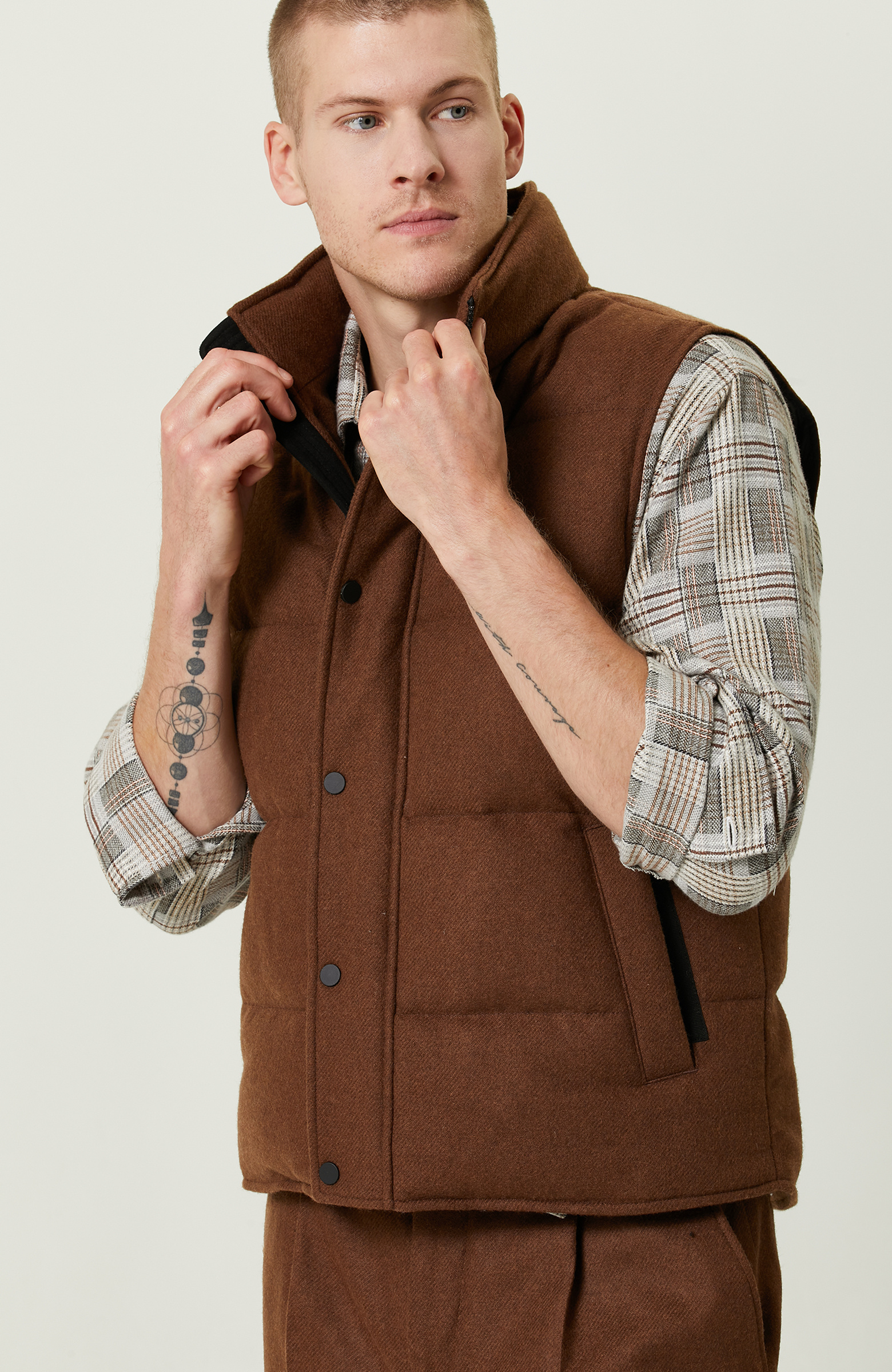 Yan Cepli Karamel Yelek