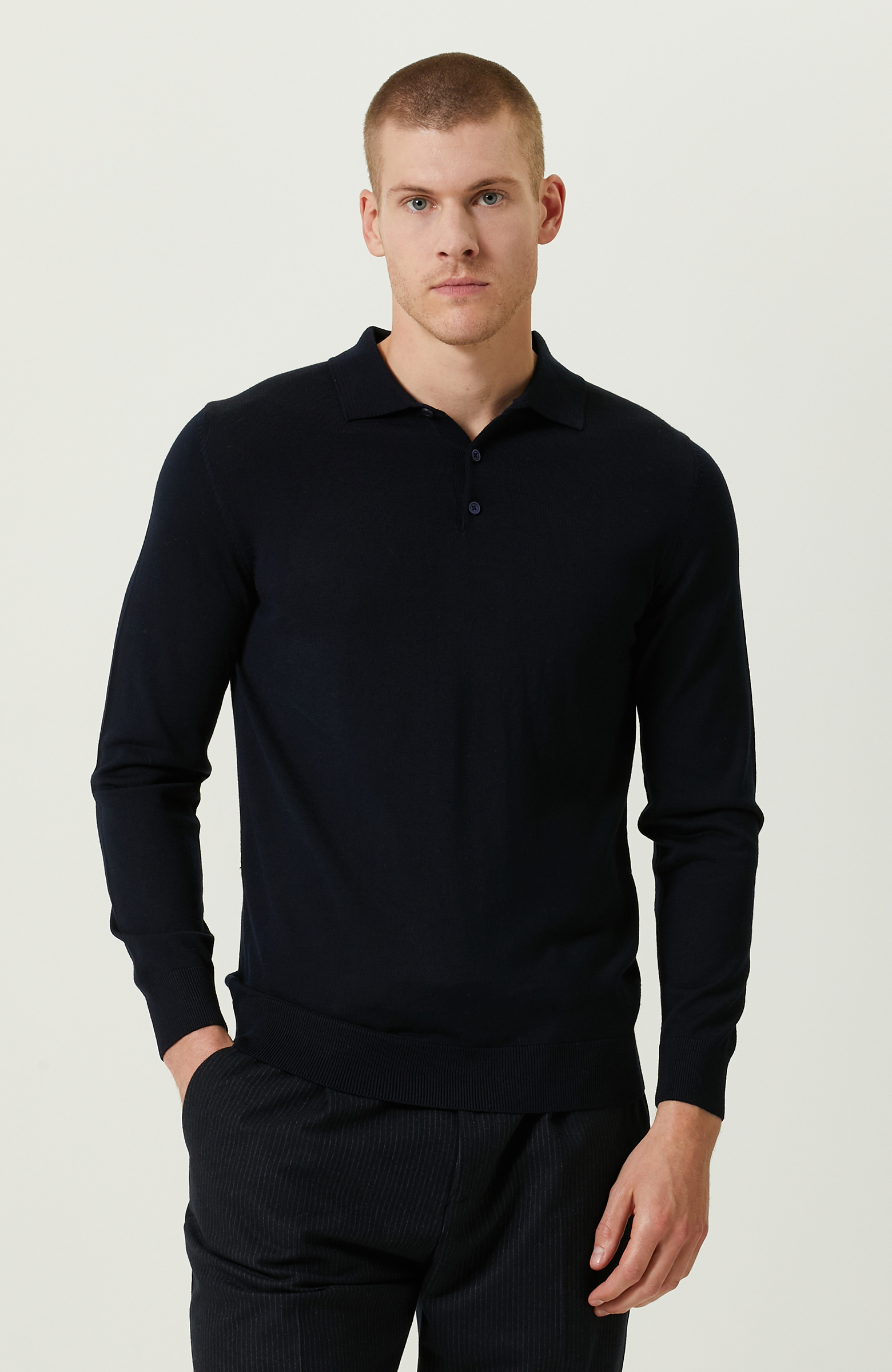 Uzun Kollu Lacivert Polo Yaka Triko Kazak