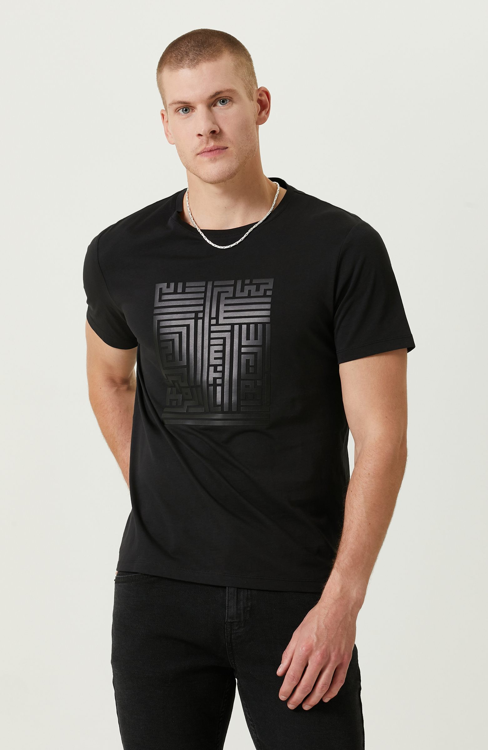 Siyah Kısa Kollu Pamuklu Tshirt