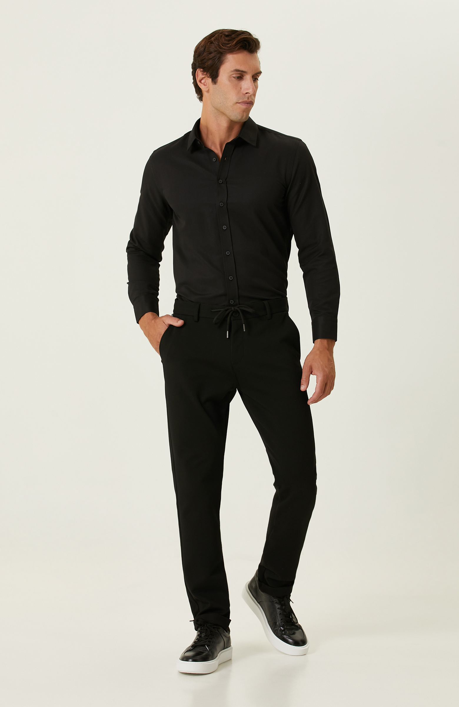 Siyah Örme Bağcıklı Pantolon