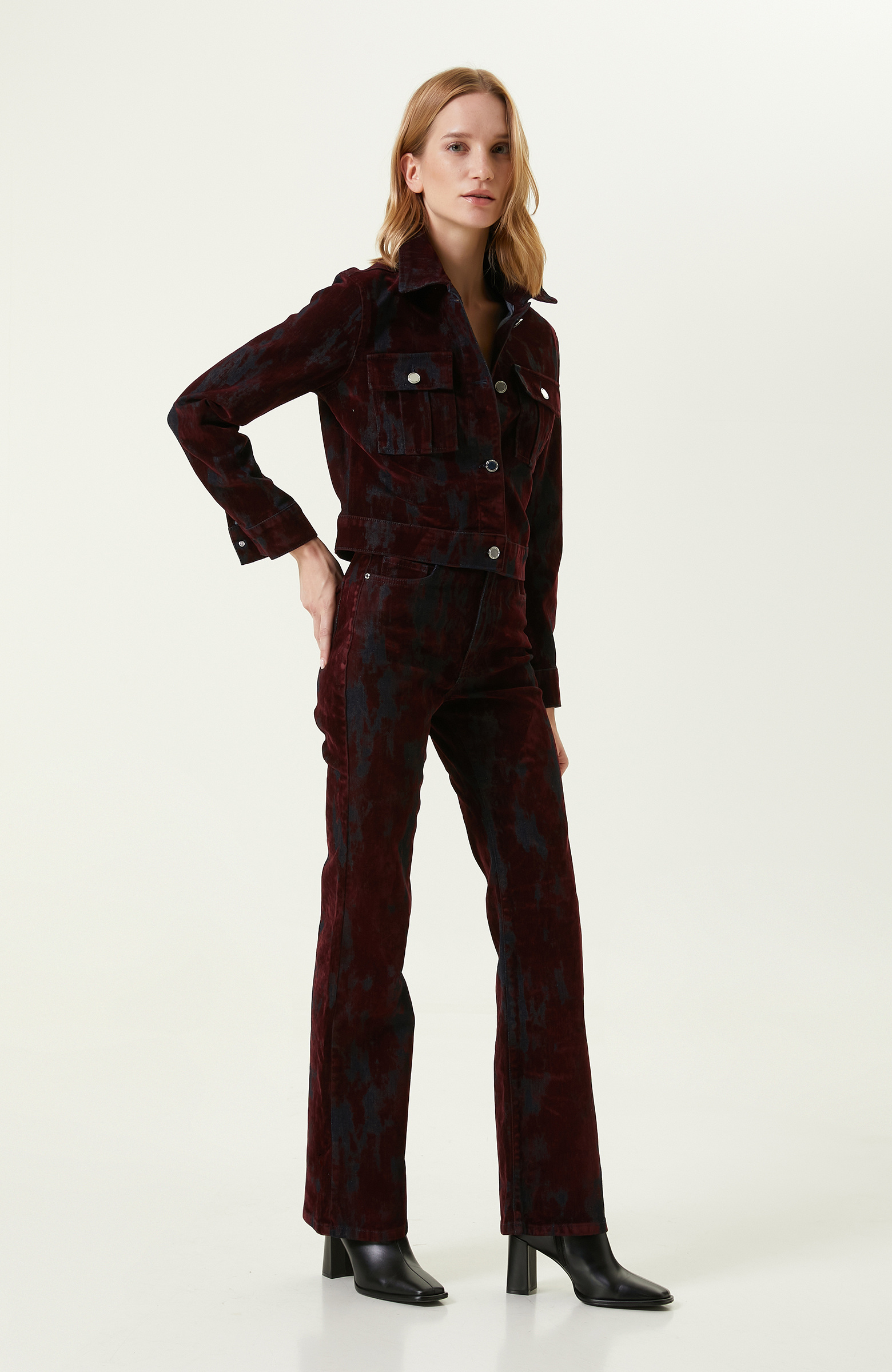 Koyu Indigo Mavi Denim Pantolon Koyu Indigo Mavi Denim Pantolon