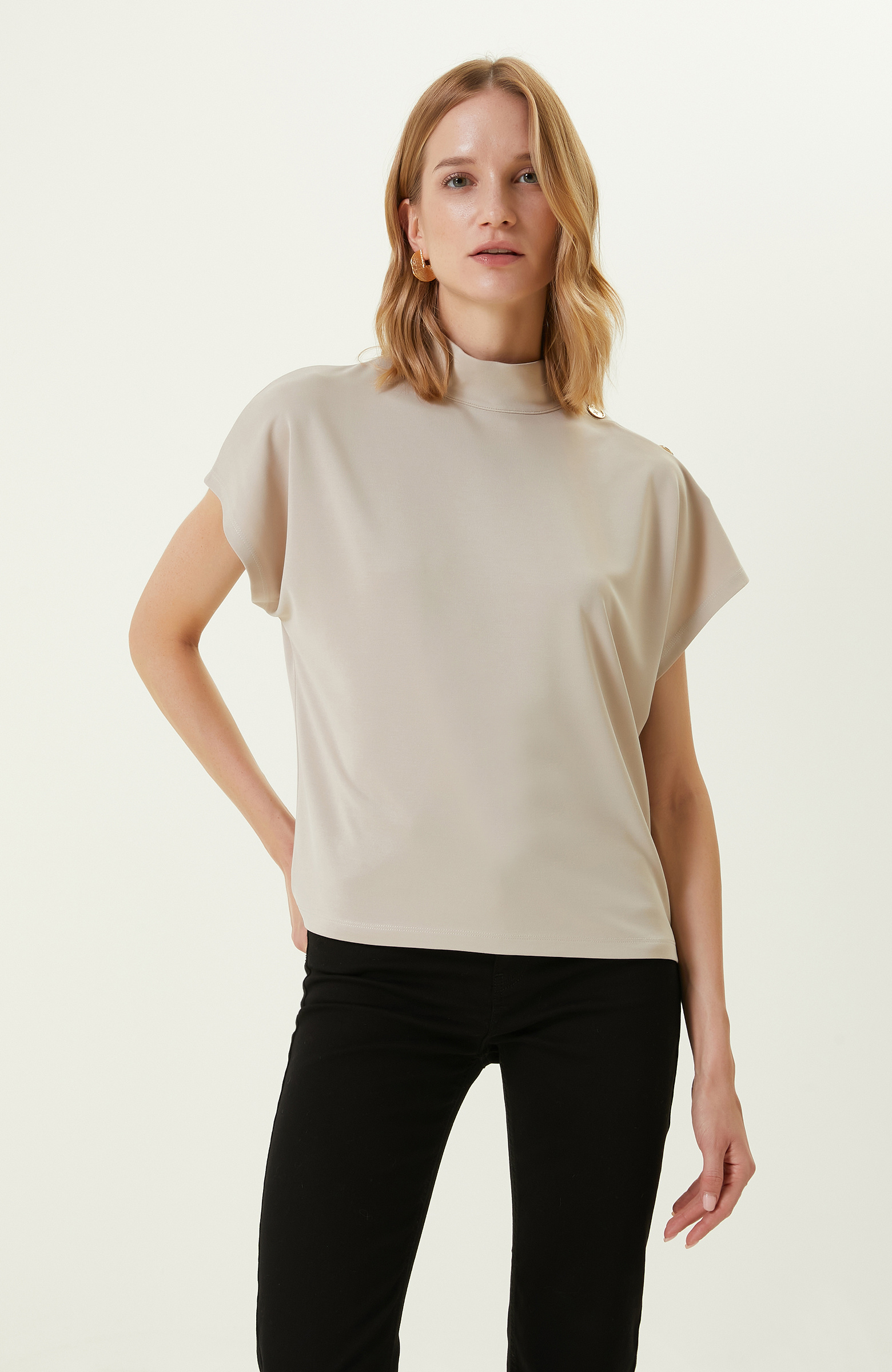 Bej Dik Yaka Tshirt