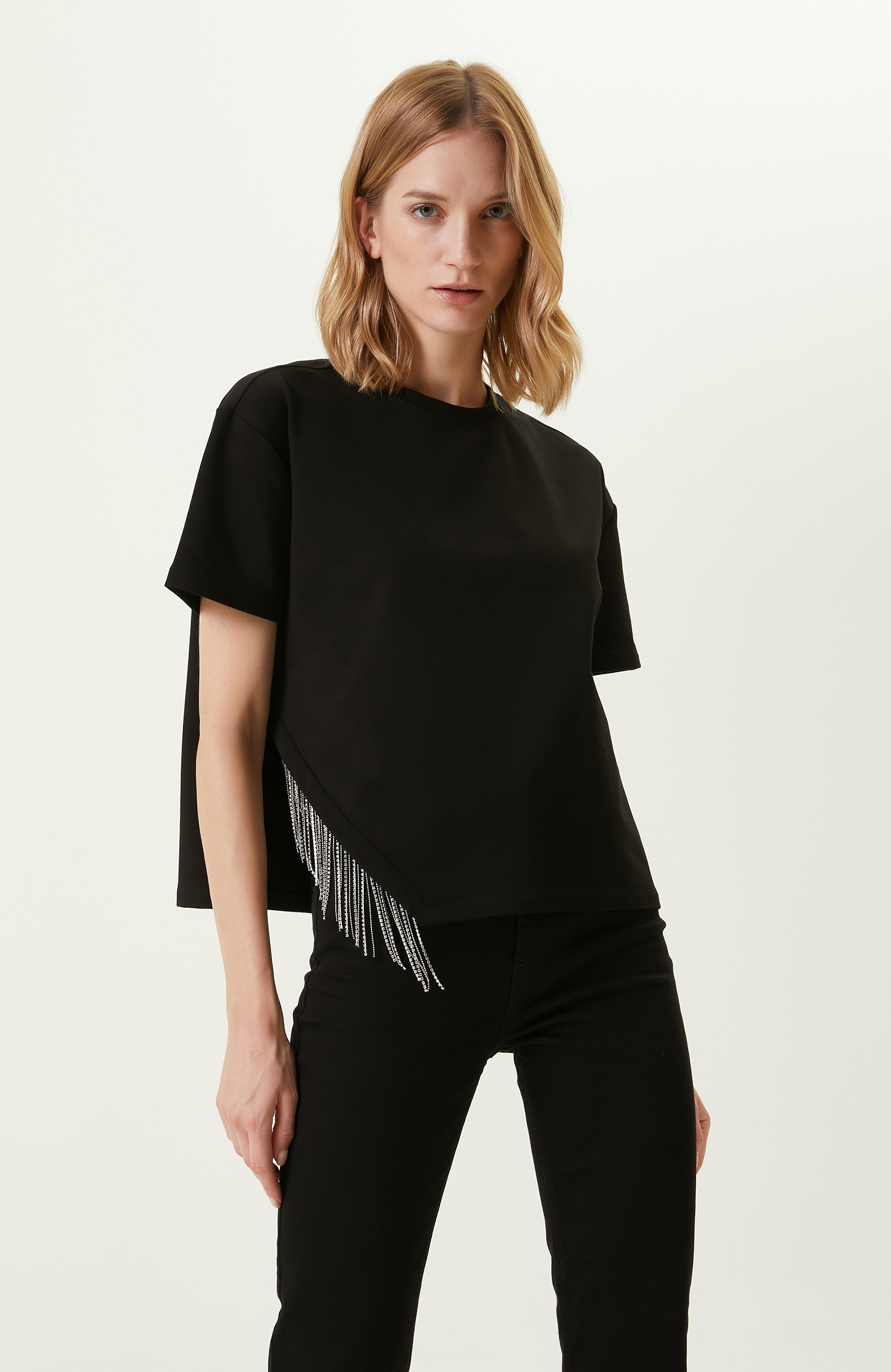 Taşlı Zincir Detaylı Siyah Tshirt