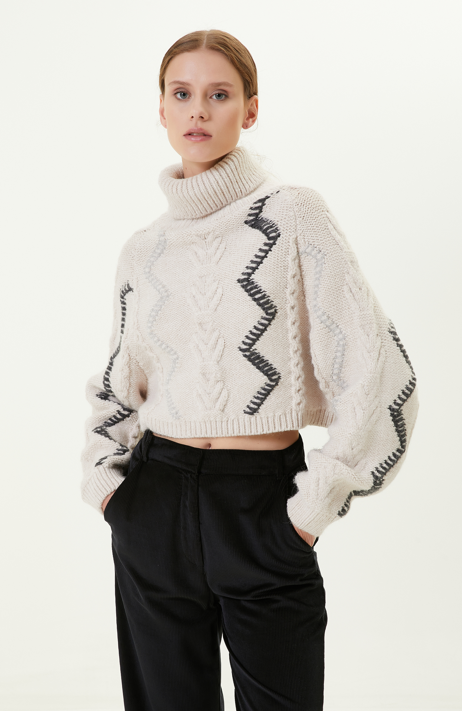 Ekru Desenli Balıkçı Yaka Triko Kazak