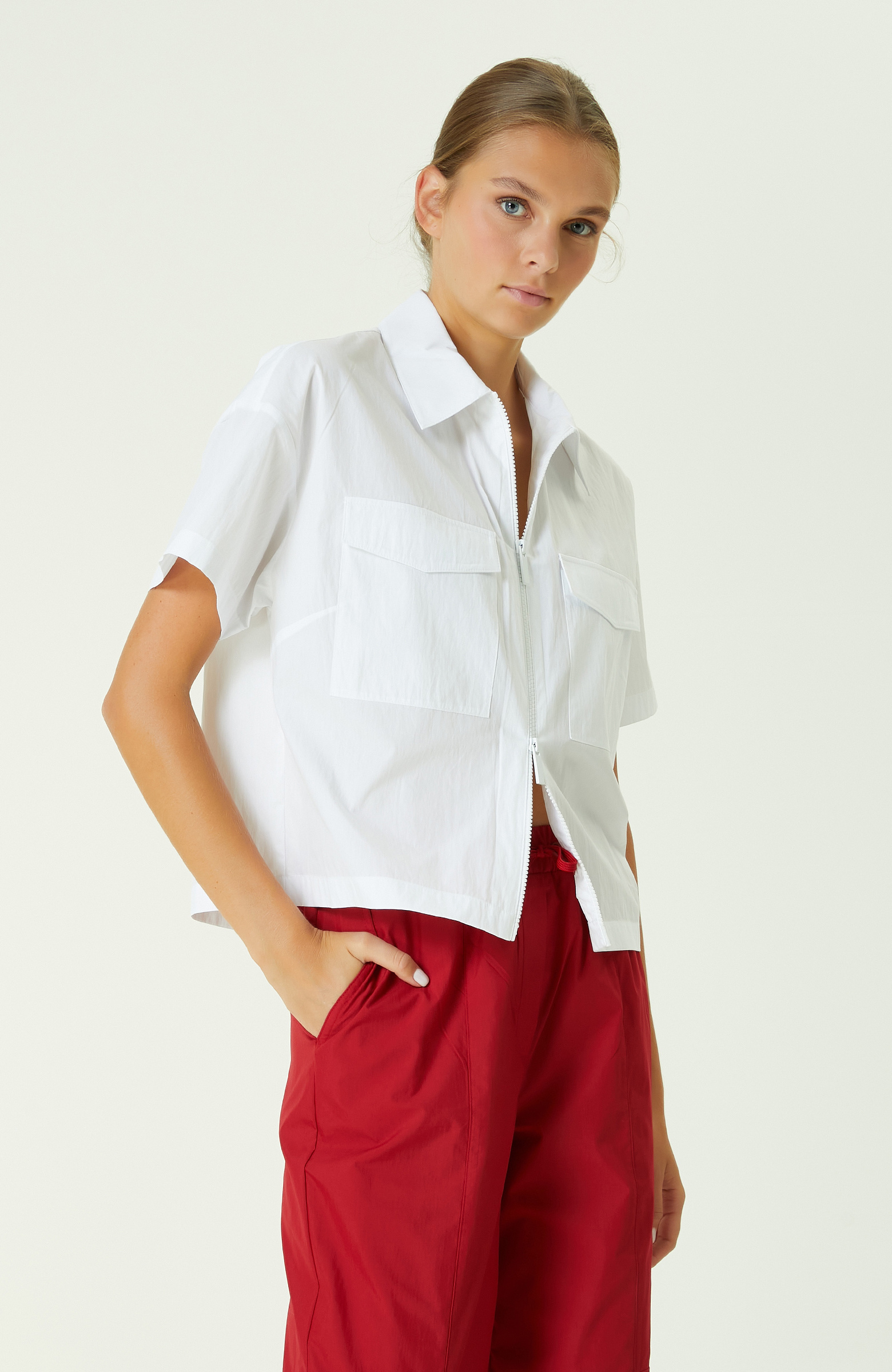 N-Tech Beyaz Önden Fermuarlı Gömlek