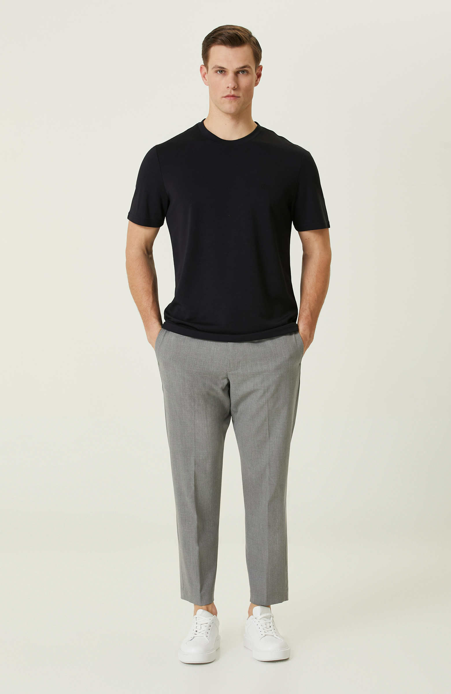 Gri Düz Paçalı Pantolon