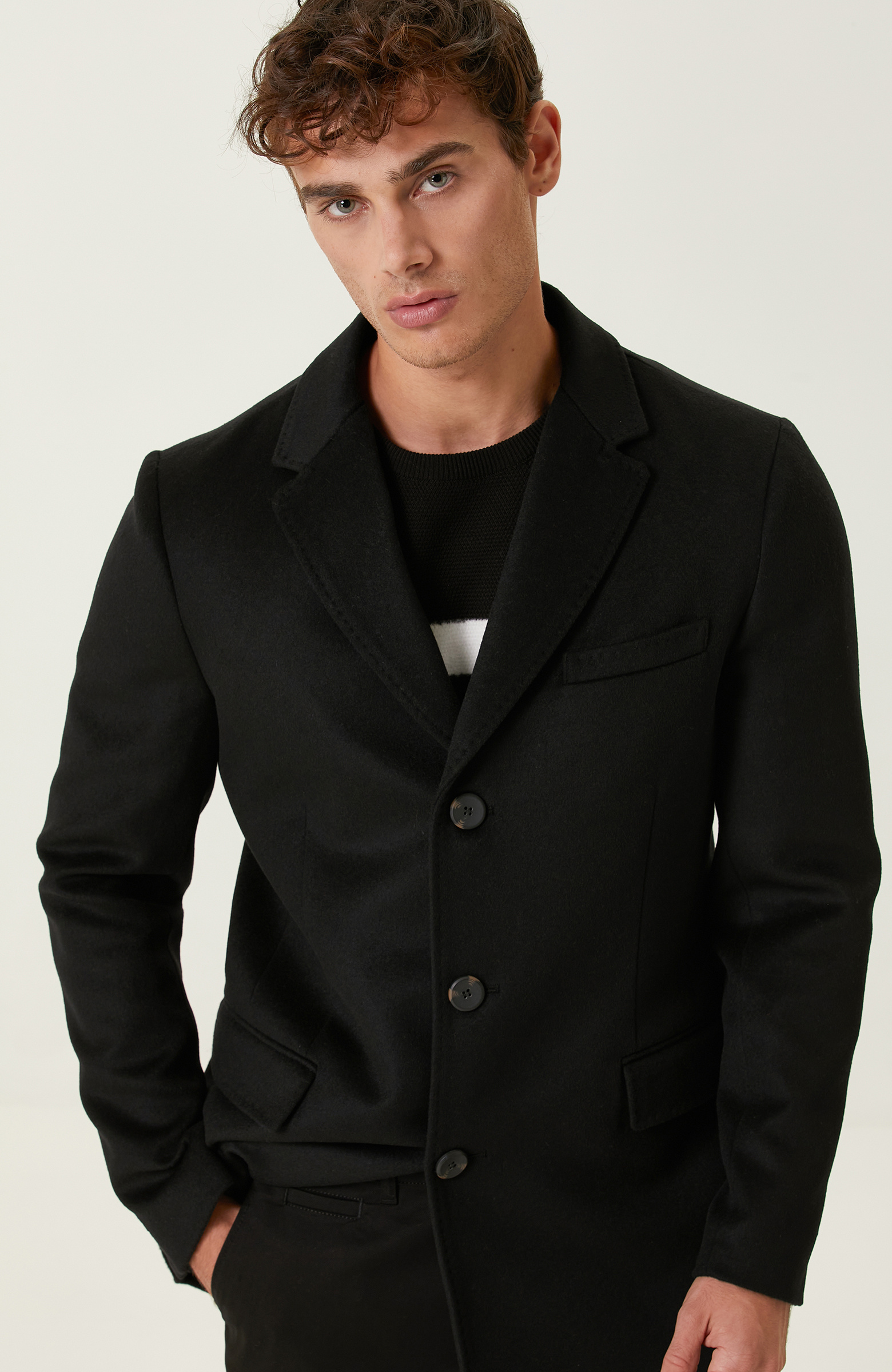 Siyah Yün Kaşmir Karışımlı Palto