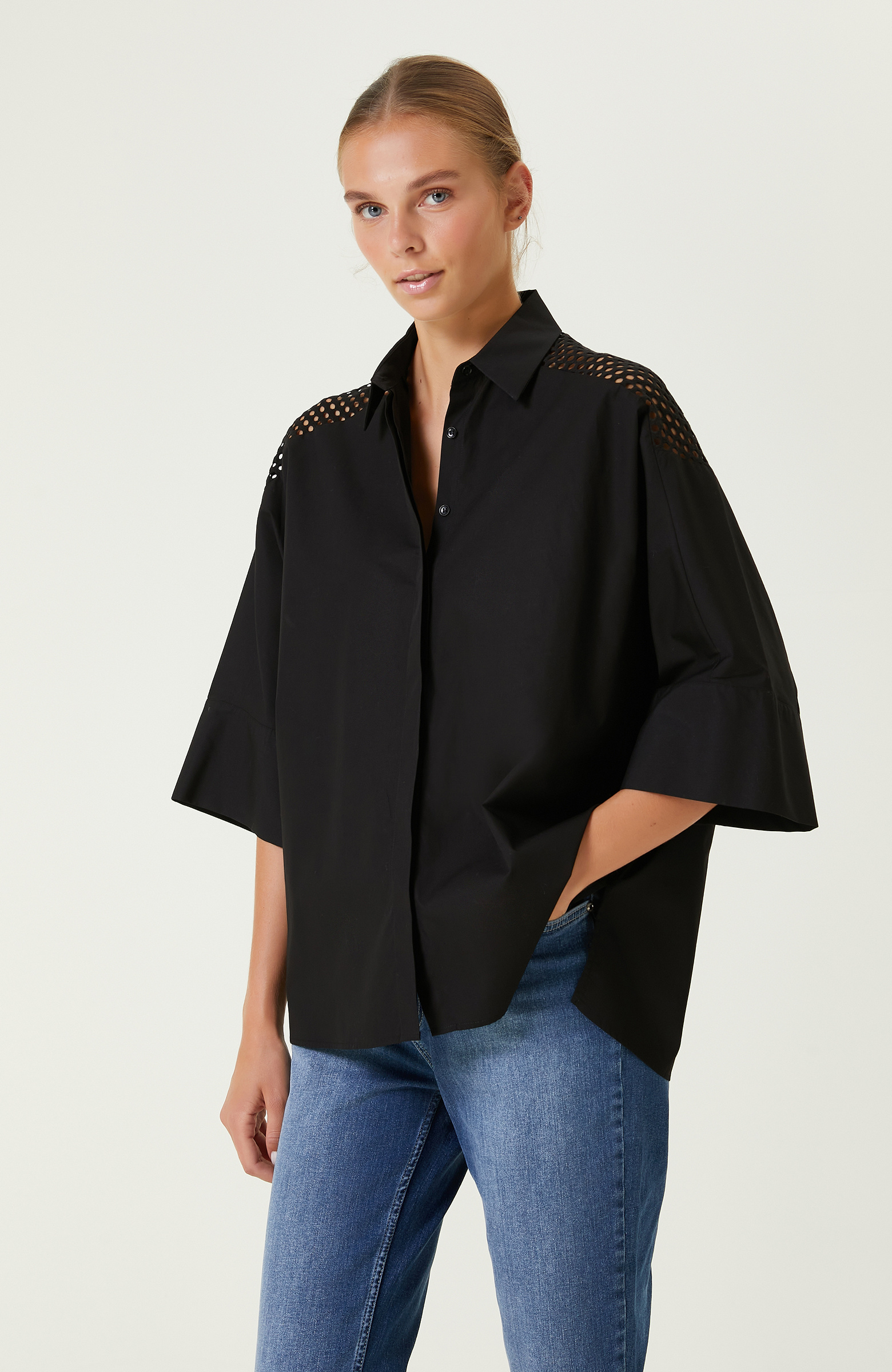 Siyah Pamuklu Truvakar Kol Gömlek