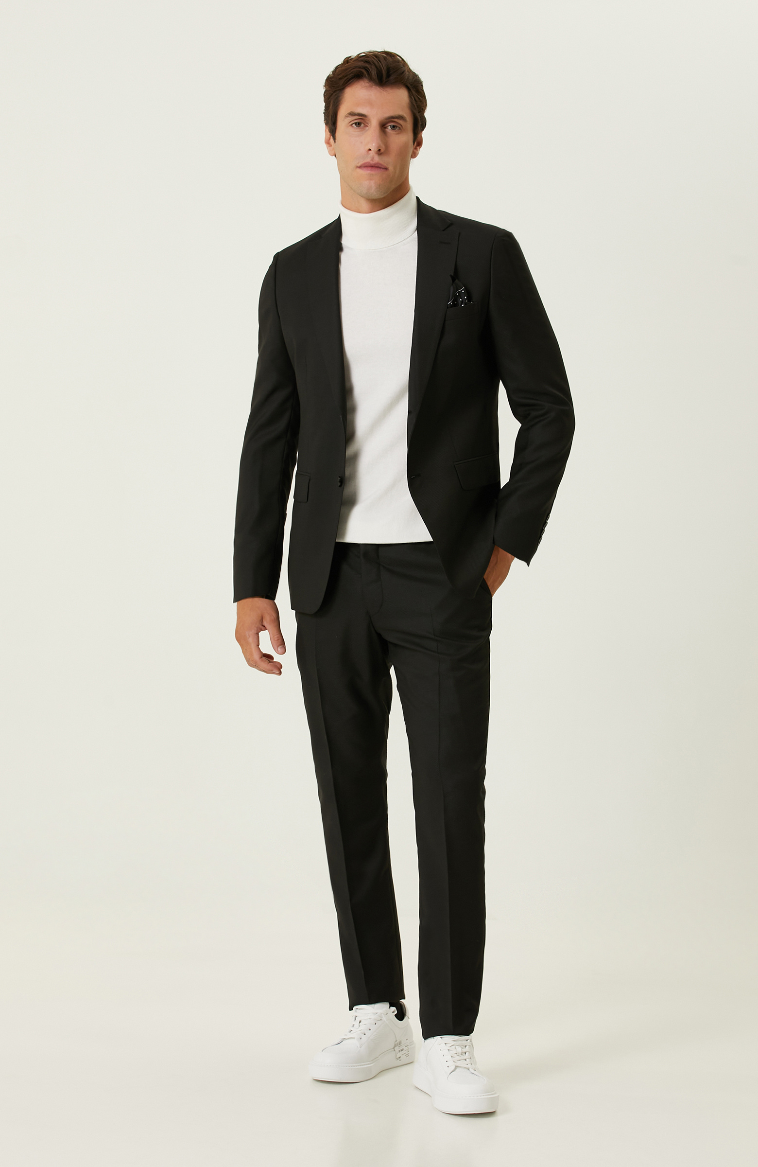 Siyah Armür Desenli Takım Elbise