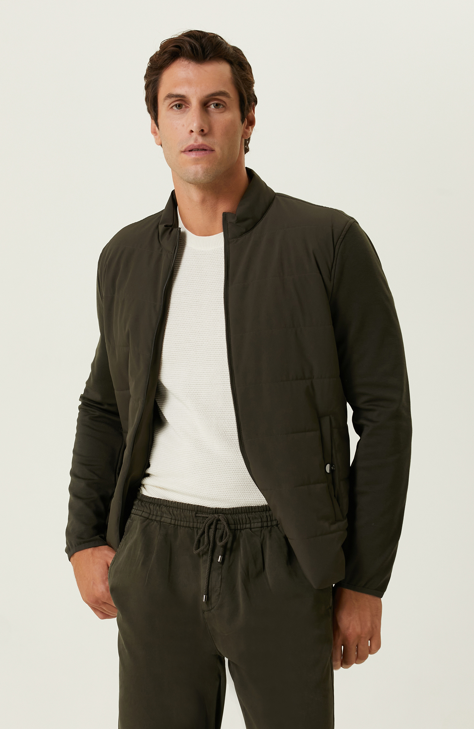 Haki Fermuarlı Mont